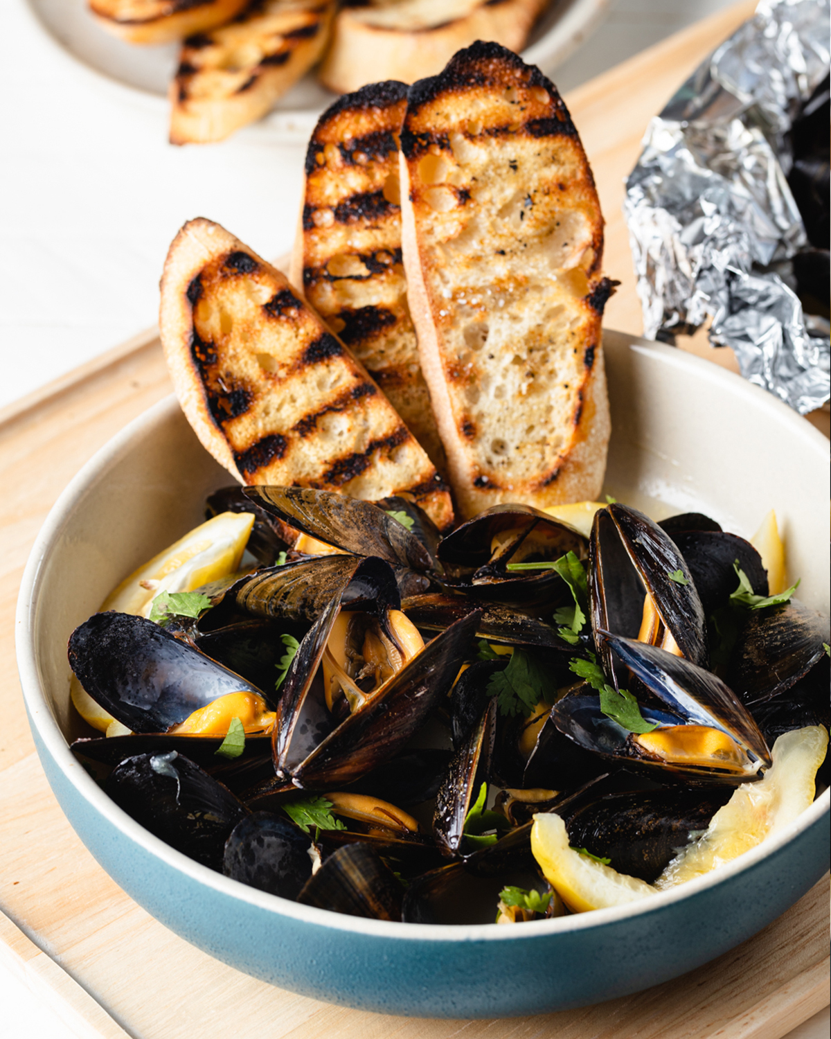 Mussels Foil Pack with White Wine Sauce